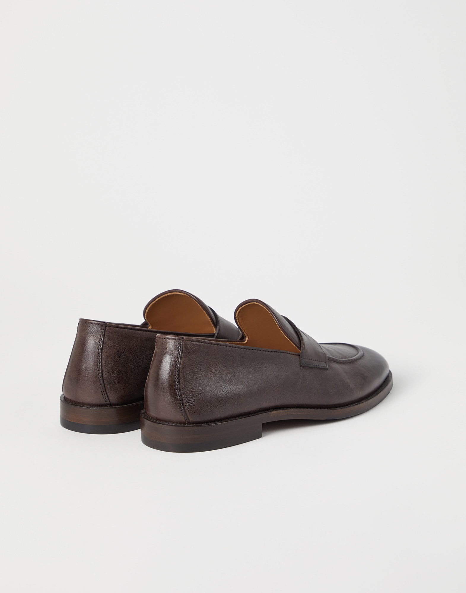 Calfskin penny loafers (242MZUGARB702C8881) for Man | Brunello Cucinelli