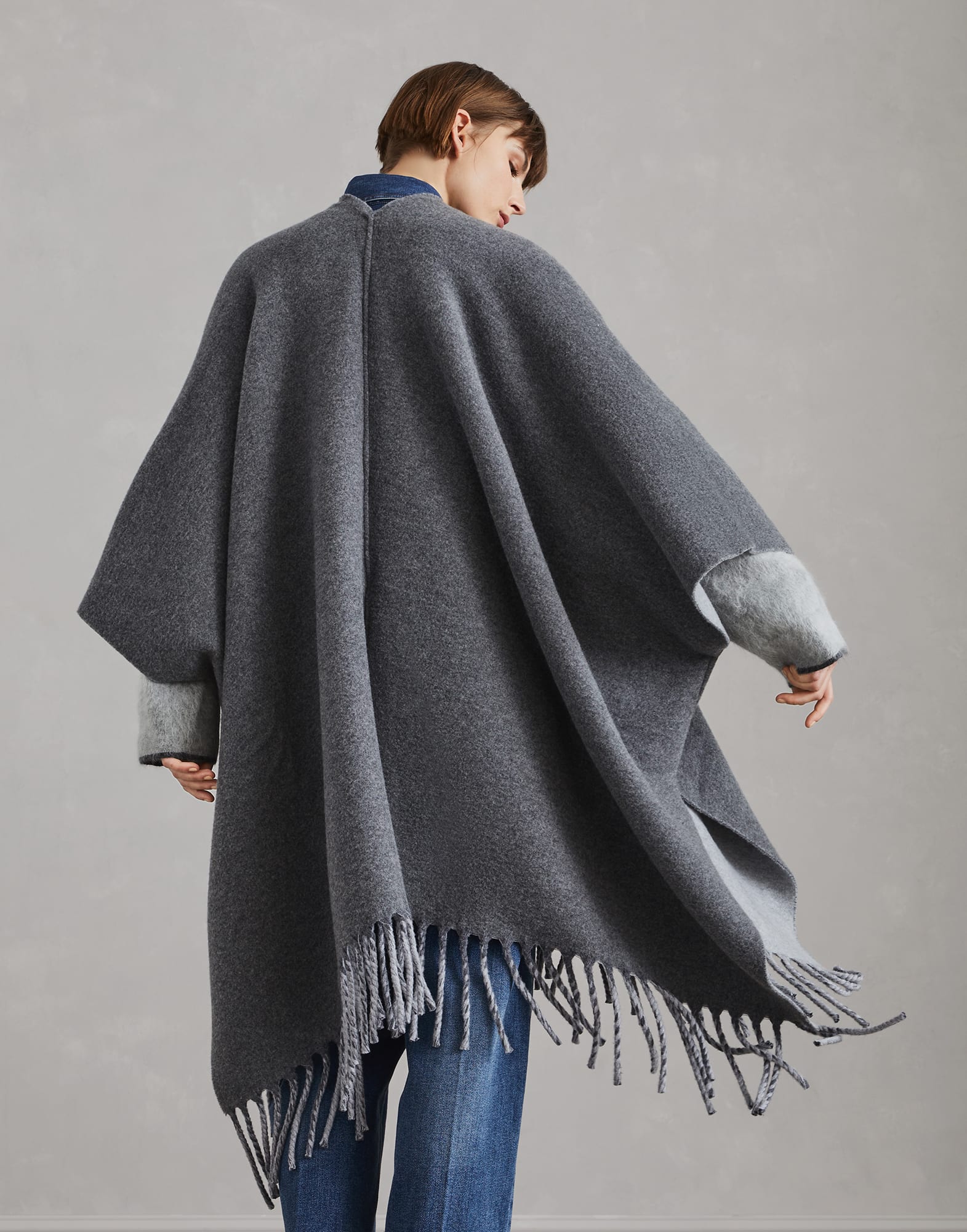 Double knit poncho (242MSCDAGP42CHA14) for Woman | Brunello Cucinelli